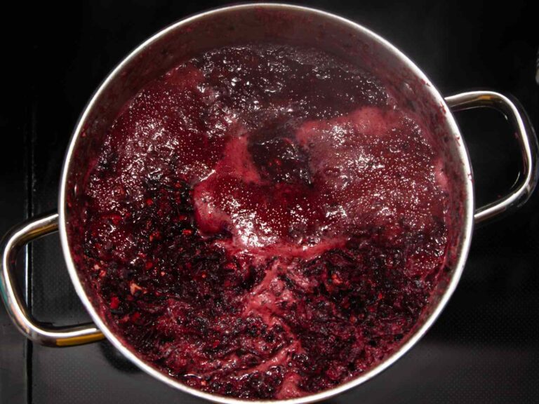 How to make west indian sorrel drink? - sazonytumbao.com
